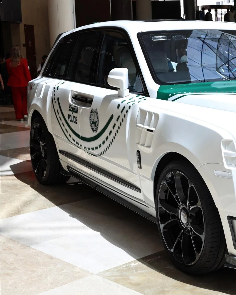 Mansory Rolls Royce Cullinan Turned Into a Police Car - bantuning